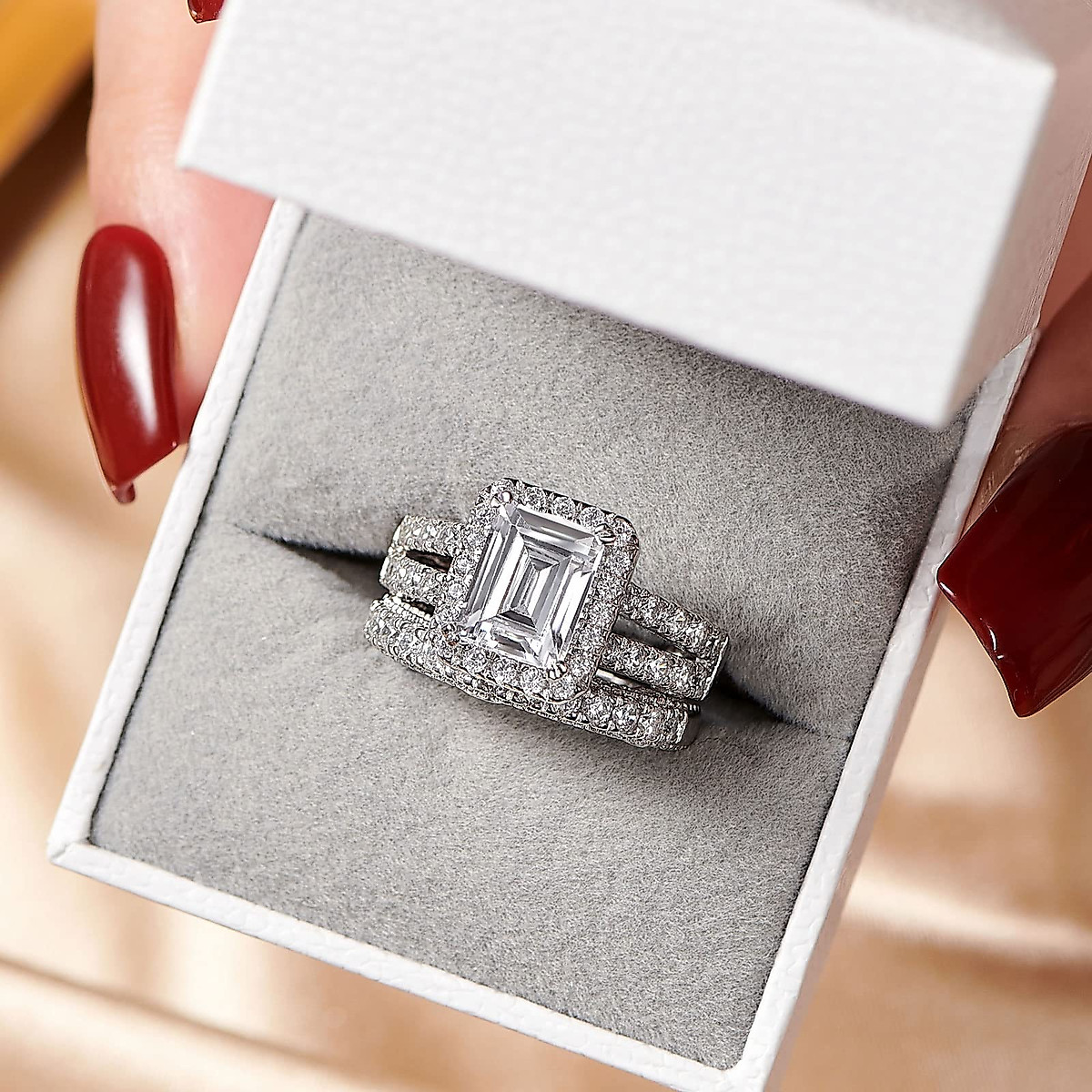 Wuziwen 4 Carat Emerald Cut Sterling Silver Engagement Rings Wedding Ring Set for Women CZ Size 8