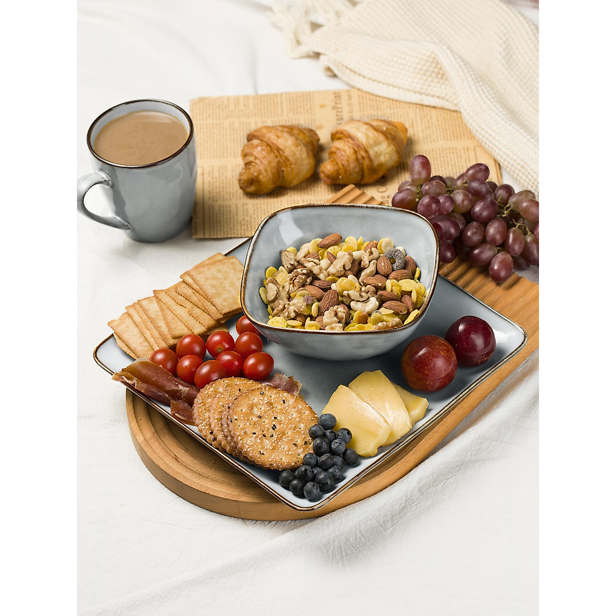 Famiware Dinnerware Sets for 4, Ocean Square 12-Piece Kitchen Plates and Bowls Sets, Reactive Glaze, Microwave and Dishwasher Safe, Scratch Resistant, Grey