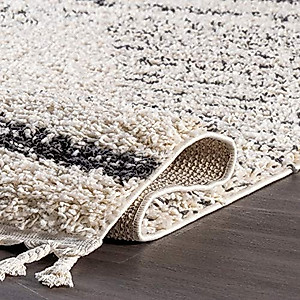 nuLOOM Kiera Moroccan Diamond Shag Tassel Area Rug, 4 ft x 6 ft, Off White