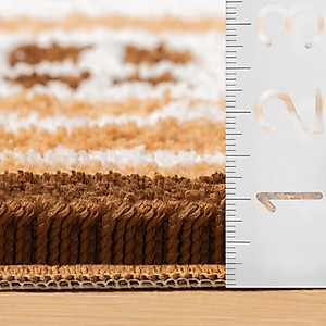 Phantoscope Christmas Rug, Gingerbread House Shaped Area Rug, Non-Slip Ultra Soft Microfiber Door Mat Plush Christmas Decorative Rug for Living Room Bedroom, Beige, 20 x 47 inches