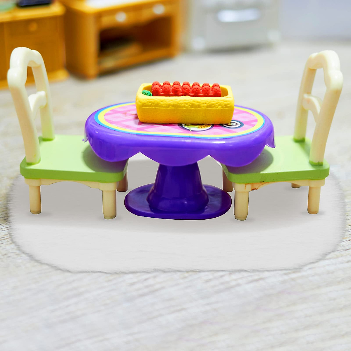 Cobee 2Pcs Miniature Carpets, 1:12 Dollhouse Wool Rug Dolls House White Furry Rugs Mini Furniture Dollhouse Accessories Play Set