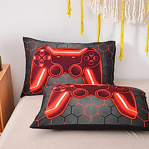 NTBED Game Console Comforter Set for Boys Girls Kids Geometric Lightweight Microfiber Bedding Sets (red, Twin)