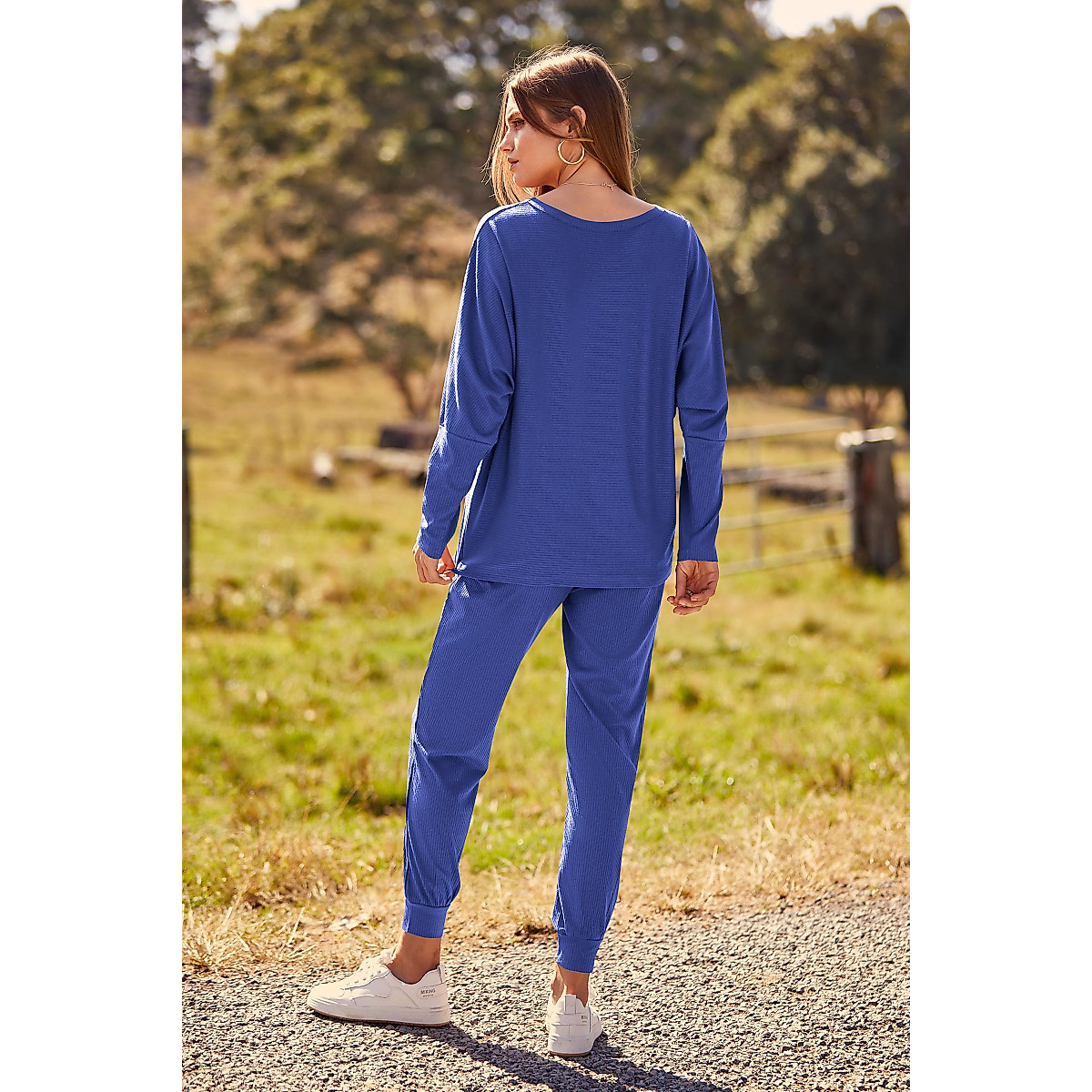 PRETTYGARDEN Women's 2024 Fall Fashion Outfits 2 Piece Sweatsuit Solid Color Long Sleeve Pullover Long Pants (Blue,Medium)