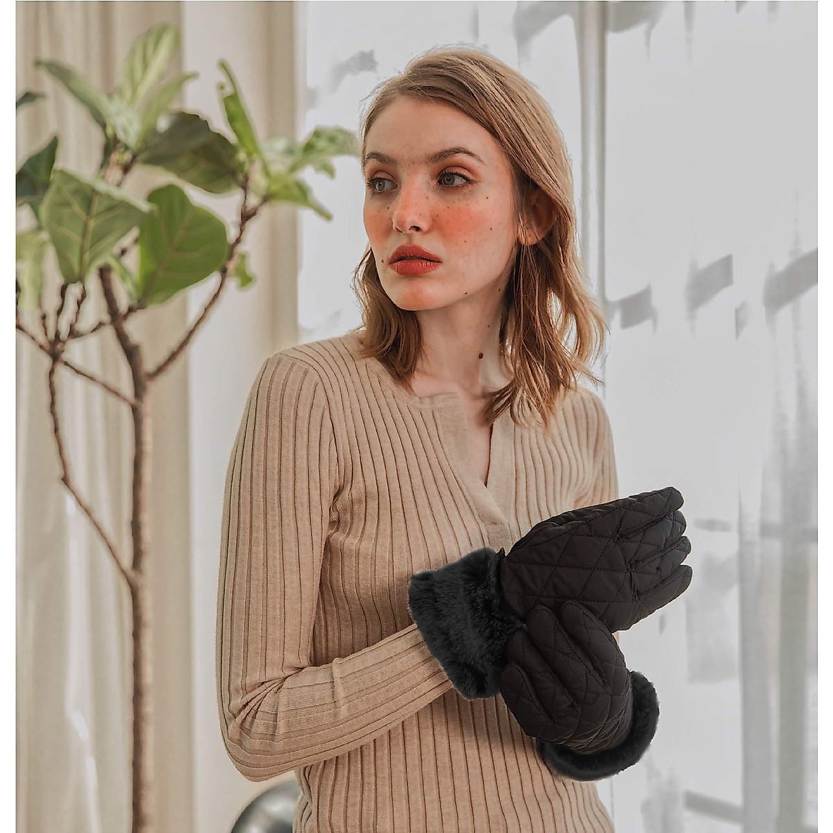 accsa Women Winter Ski Glove Waterproof 3M Thinsulate Warm Windproof Black with Black Fur