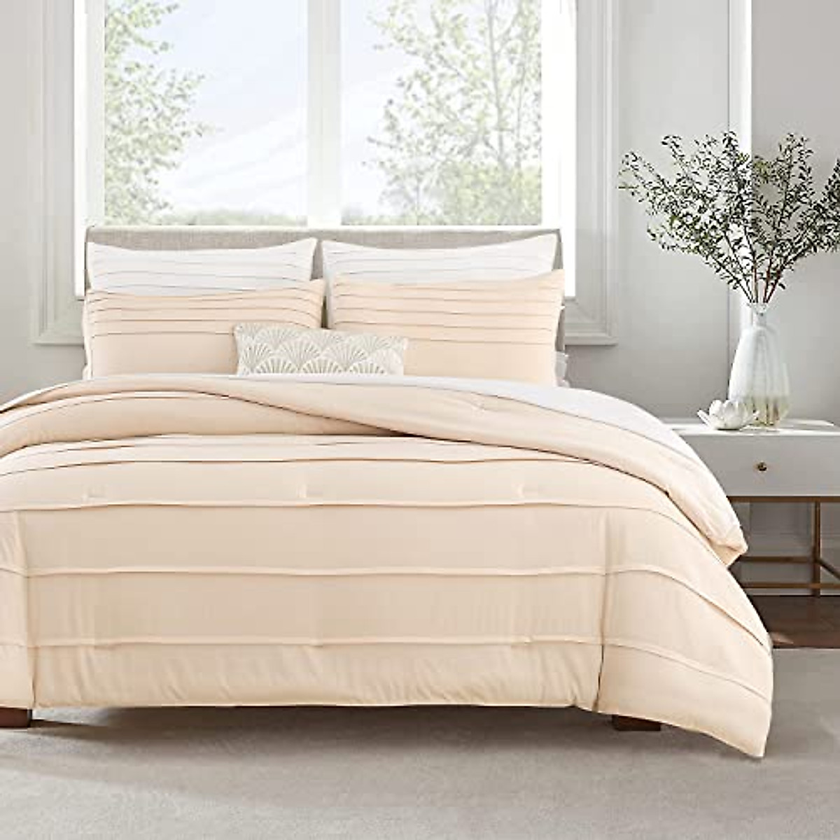ALEISSEL Stripes Blush Beige Comforter Queen Size,Pleated Queen Comforter Set Lightweight, Ultra-Soft Beige Bedding Set Queen Size 3 Pcs, Down Alternative Comforter Set(Blush Beige,Full/Queen90 x90)