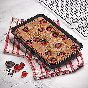Tala Performance, Brownie Pan, Professional Gauge Carbon Steel with Whitford Eclipse Non-Stick Coating, Cake Tin, 29.4 x 19.1 x 4cm