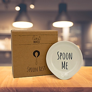 MAVOJI Coffee Spoon Rest - Farmhouse Small Spoon Holder for Coffee, Tea & Cocktails, Ceramic Spoon Rest for Tablespoon, Teaspoon & Bar Spoon, Coffee Bar Accessories and Decor (Spoon Me)