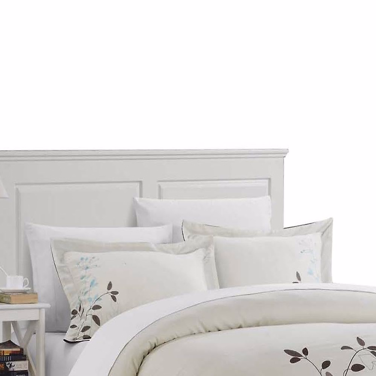 Chic Home 3-Piece Kaylee Floral Embroidered Duvet Set (Queen, Beige)