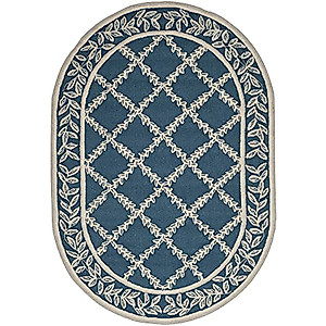 SAFAVIEH Chelsea Collection Area Rug - 4'6" x 6'6" Oval, Navy & Creme, Hand-Hooked French Country Wool, Ideal for High Traffic Areas in Living Room, Bedroom (HK230N)
