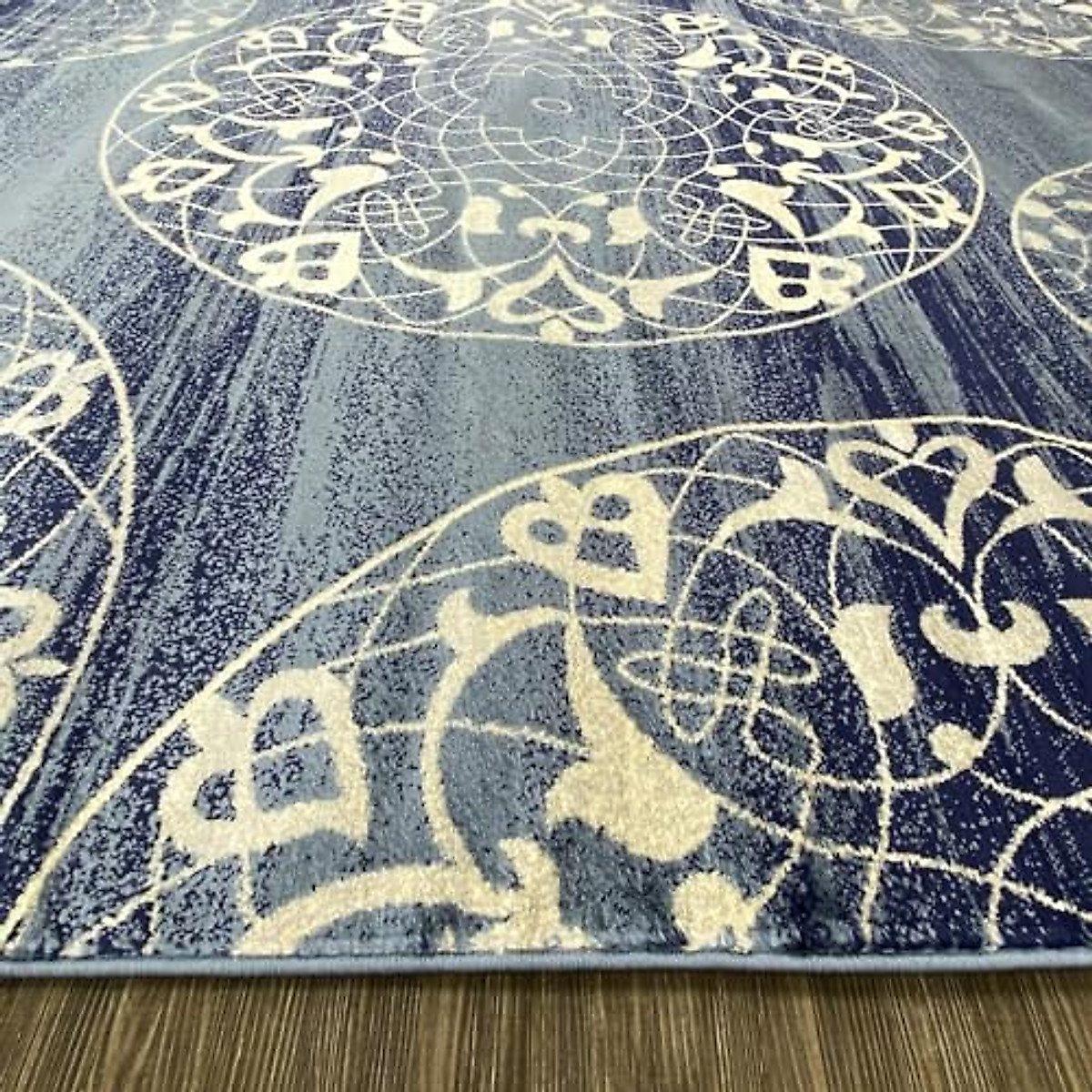 LUXE WEAVERS Cambridge 4073 Blue 8x10 Mandala Rug
