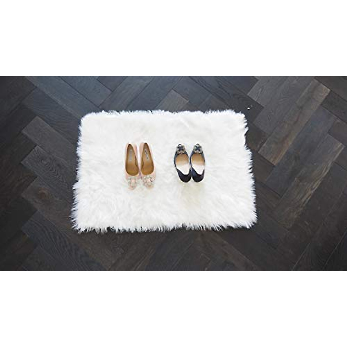 Imitated Sheepskin Faux Fur Rug Carpet Washable Mat for Bedroom, Living Room or Bathroom (2x3 Ft Rectangular)