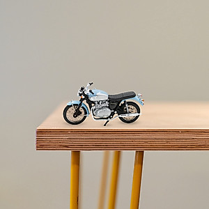 Welly Die Cast Motorcycle Silver Triumph Daytona 675, 1:18 Scale