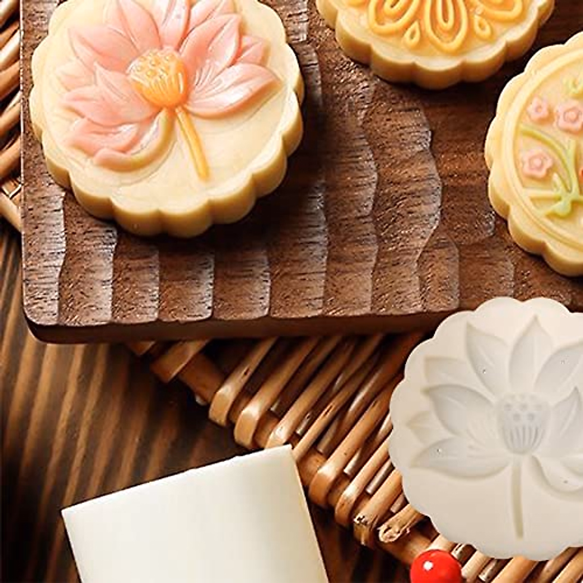 Moon Cake Mold Set 125g, Mid-Autumn Festival Hand-Pressure, Cookie Stamps for baking Mooncake Press for 4 Sets…