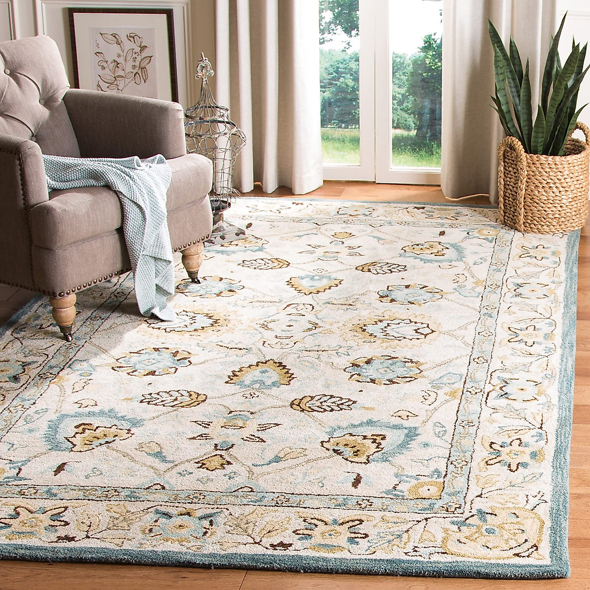 SAFAVIEH Antiquity Collection Area Rug - 8' x 10', Peacock & Blue, Handmade Traditional Oriental Wool, Ideal for High Traffic Areas in Living Room, Bedroom (AT812B)