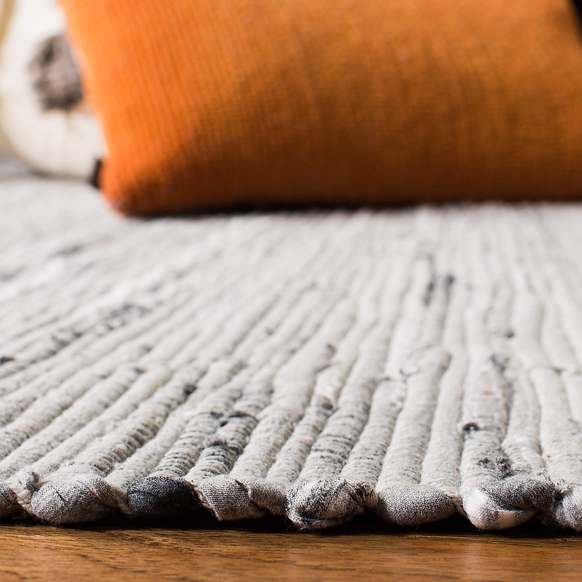 SAFAVIEH Rag Rug Collection Area Rug - 5' x 8', Grey, Handmade Boho Stripe Cotton, Ideal for High Traffic Areas in Living Room, Bedroom (RAR121A)