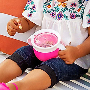 Munchkin® Nibbles & Giggles Toddler Gift Set, Includes 10oz Miracle 360 Cup and Snack Catcher, Pink