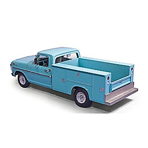 1967 Ford F-100 Service Bed Pickup Plastic Model Kit 1:25