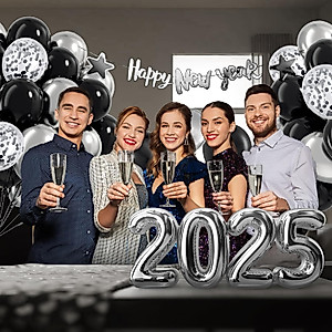 Black Balloon Garland Kit,106 pcs Black Balloons Different Sizes Pack 18/12/10/5inch Black Latex Party Balloons for Birthday,Graduation,Baby Shower,Wedding,Holiday Balloon Decoration