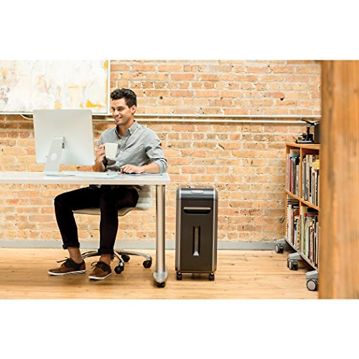 Fellowes 4690001 Powershred 90S 18-Sheet Strip-Cut Shredder, 25.2" x 11.4" x 17.3"