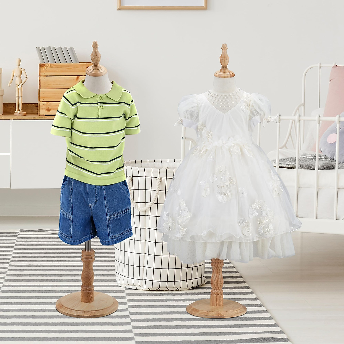 Spurgehom Kid Dress Form Adjustable Child Mannequin Body with Wood Base Toddler Clothes Mannequin Pinnable Dress Form for Apparel Scarf Window Shop Display, 4-5 Years Old