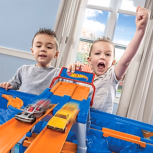 Step2 Hot Wheels Car & Track Play Table