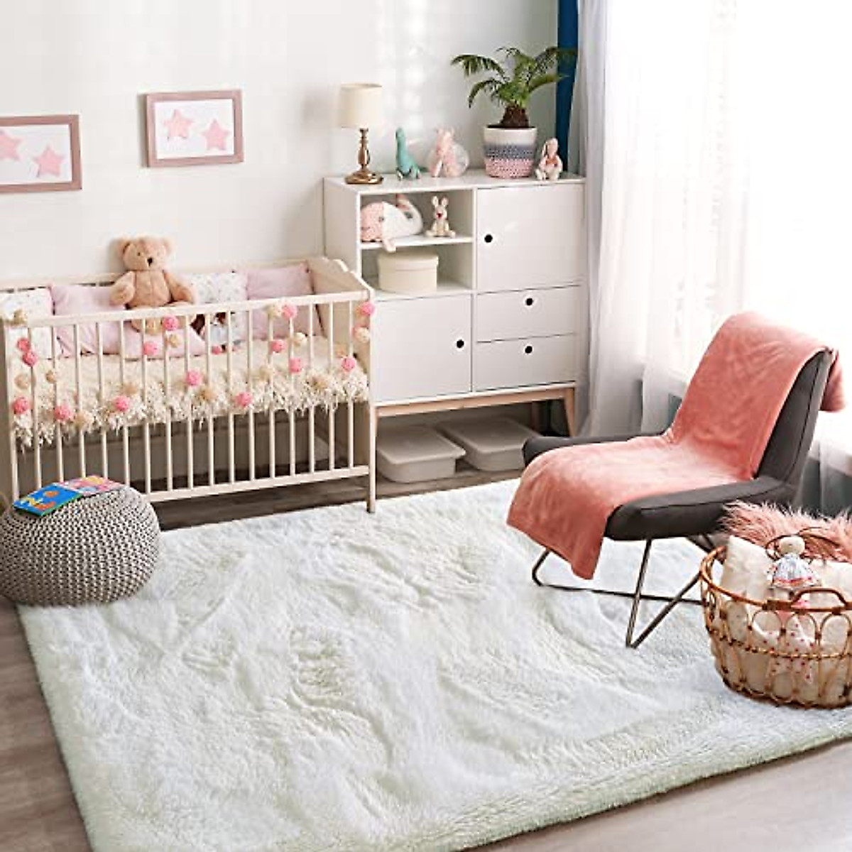 Jelymark Super Soft Shaggy Rug for Bedroom, 8x10 Feet Fluffy Carpet for Living Room, Fuzzy Indoor Plush Area Rug for Home Decor, Furry Floor Rugs for Dorm, Kids Nursery Rug for Girls, Cream White