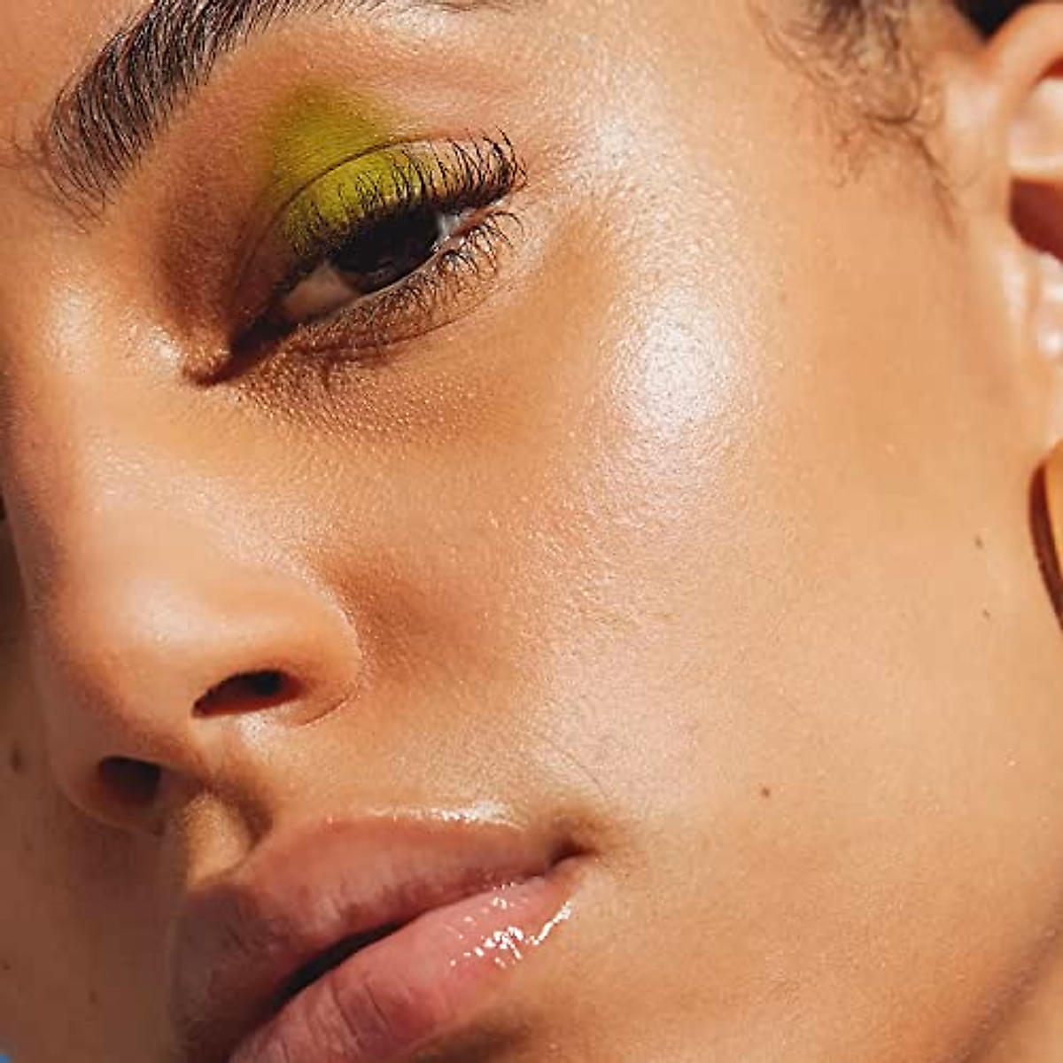 Illamasqua Hydra Setting Spray - Dewy Finish