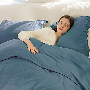 KINMEROOM Grayish Blue Queen Duvet Cover Set, 3 Pieces, 1 Soft Bedding Duvet Cover 90×90 Inches with Zipper Closure 8 Ties and 2 Pillow Shams for Queen Size Bed (Light Blue, Queen)