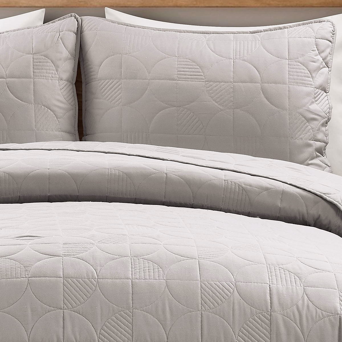 Lush Decor Mid Century Circle Reversible Oversized Cotton 3 Piece Quilt Set, Full/Queen, Gray