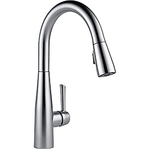 Delta Faucet Essa Brushed Nickel Kitchen Faucet with Pull Down Sprayer, Sink Faucet, Faucet for Kitchen Sink with Magnetic Docking Spray Head, Arctic Stainless 9113-AR-DST