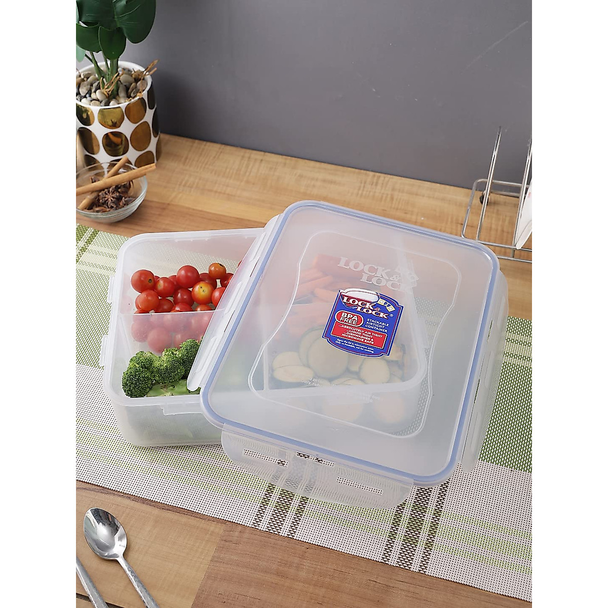 LOCK & LOCK Rectangular Food Container with Divider, Short, 16.2-Cup, 131-Fluid Ounces
