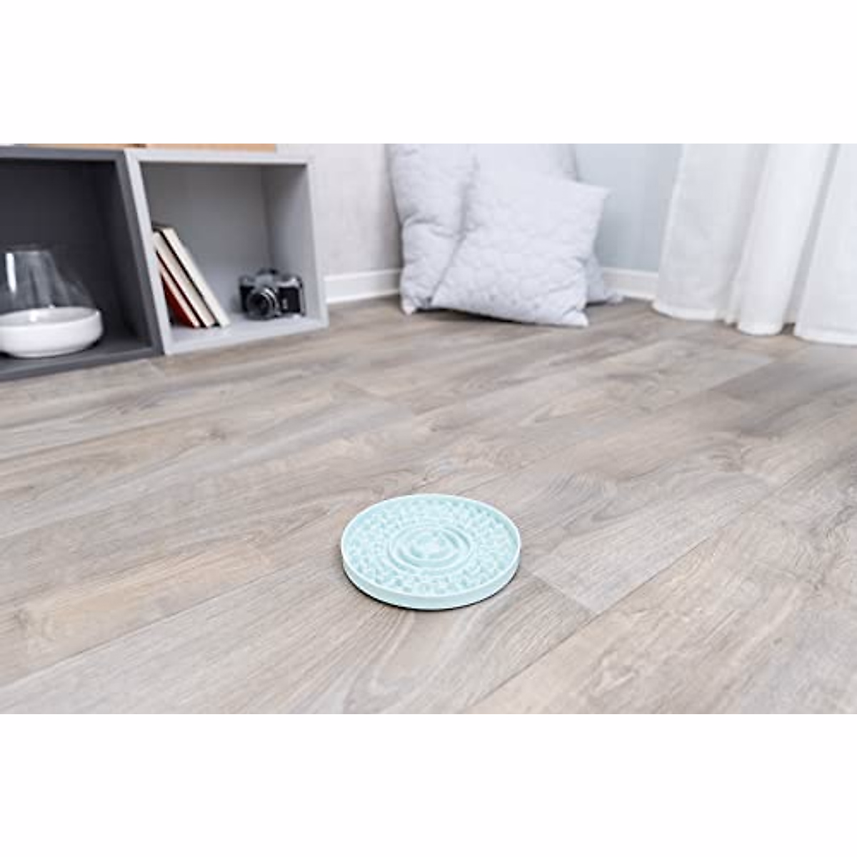 TRIXIE Junior Licking Mat, Pet Slow Feeder, for Dogs and Cats, Mint