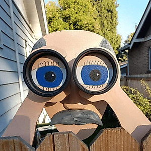 Nosy Old Man & Lady Fence Peeker Decorations Outdoor Grumpy Neighbor Couple Over Fence 11" Cute Garden Fence Yard Sign Ornament,Lifelike Backyard Fence Peeking Neighbor Couple Yard Art Decor (Man)
