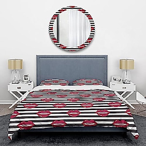DESIGN ART Designart 'Red Lips Fashion Pattern' Mid-Century Duvet Cover Set Full/Queen Cover +2 Shams (Comforter not Included) 3 Piece