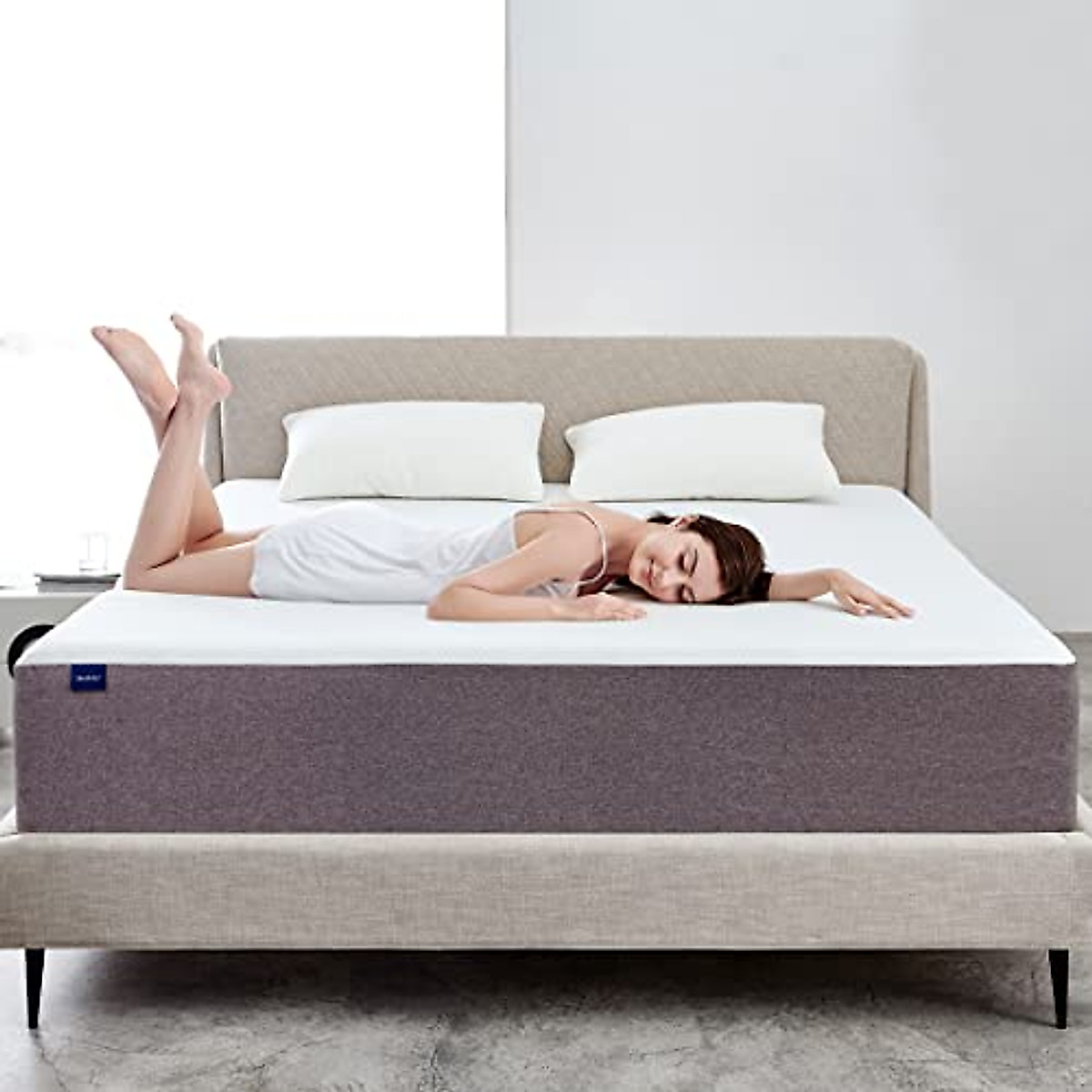 Molblly Queen Mattress, 12 Inch Memory Foam Mattress in a Box, Breathable Bed Comfortable Mattress for Cooler Sleep Supportive & Pressure Relief, 60" X 80" X 12"
