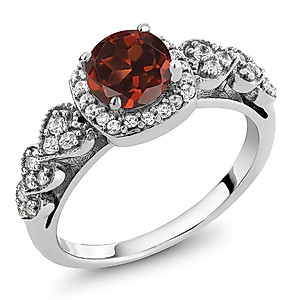 Gem Stone King 925 Sterling Silver Red Garnet Engagement Ring For Women (1.32 Cttw, Gemstone Birthstone, Round Cut 6MM, Gemstone Birthstone, Available In Size 5, 6, 7, 8, 9)