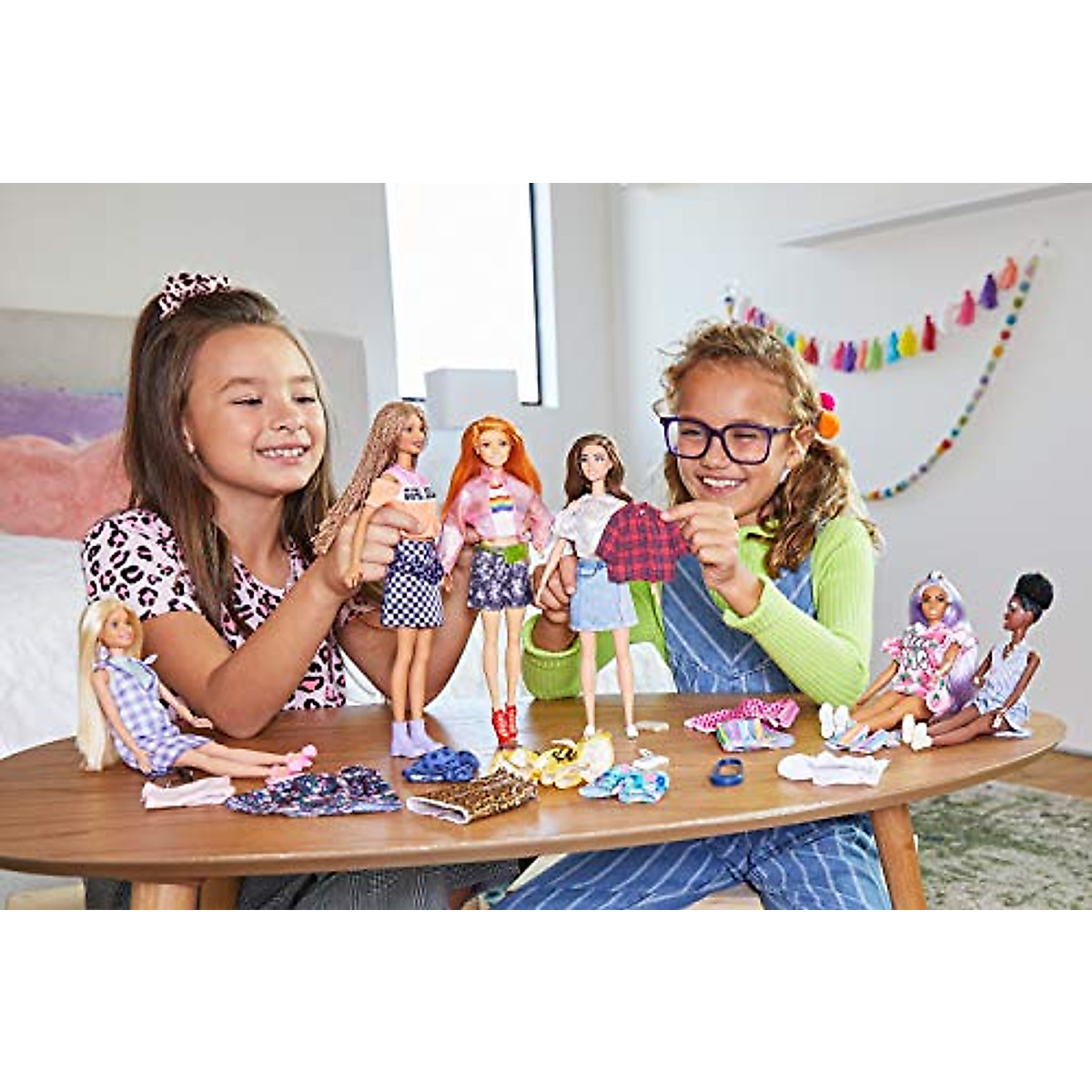 Barbie Clothes -2 Outfits for Barbie Doll Include a Top with ‘Weekend Mode’ Graphic, Floral Shorts and a Striped Top and Skirt with Purse and Headband, Gift for 3 to 8 Year Olds