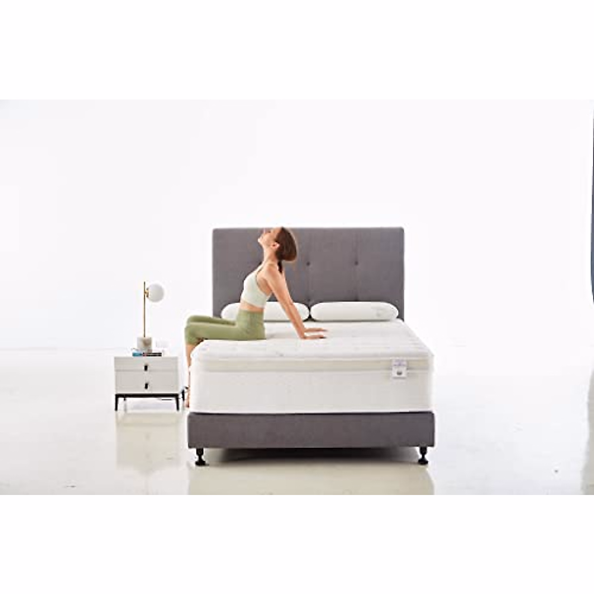 Queen Size Mattress - 14 Inch Cool Memory Foam & Spring Hybrid Mattress with Breathable Cover - Comfort Plush Euro Pillow Top - Rolled in a Box - Oliver & Smith