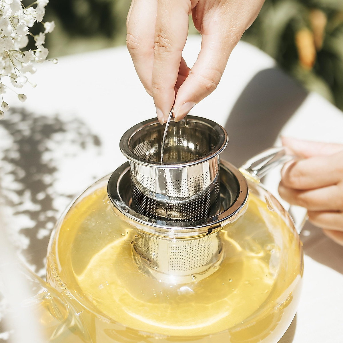 GROSCHE Joliette Glass Tea Pot with Infuser - Tea Pot Glass For Loose Tea - Clear Tea Pot - Blooming Tea Pot - Herbal Tea Pot - Borosilicate Glass Loose Leaf Brewer (1250ml, 42 fl. oz)