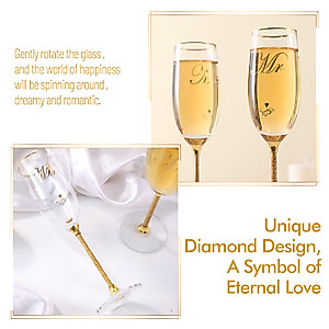 DUJUST Crystal Glass Wedding Champagne Flutes, Mr & Mrs Champagne Glasses with Handcrafted Gold Rim & 24K Gold Leaf Flakes, Square Bride and Groom Champagne Flutes, Valentine's Day Gift, Gift Package