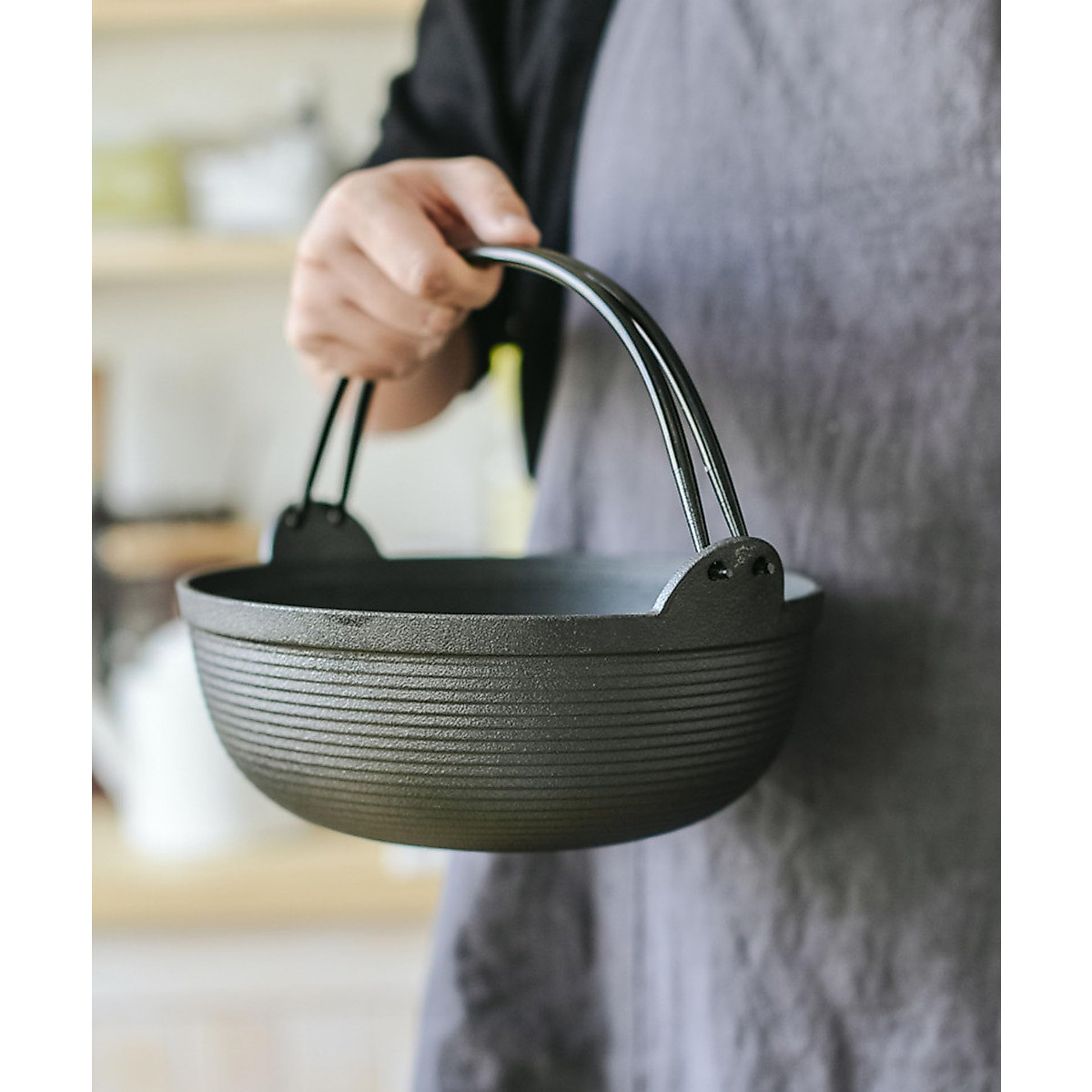 GFHVDC Cast Iron Nabe Sukiyaki Nabemono Hot Pot Outdoor Stove Steamer Cookware Stew Pot Japanese Nabe Pot Iron Pot Cast Iron Cooking Pot Hiking Cookware Small Hot Pot Outdoor Pot,1.7L