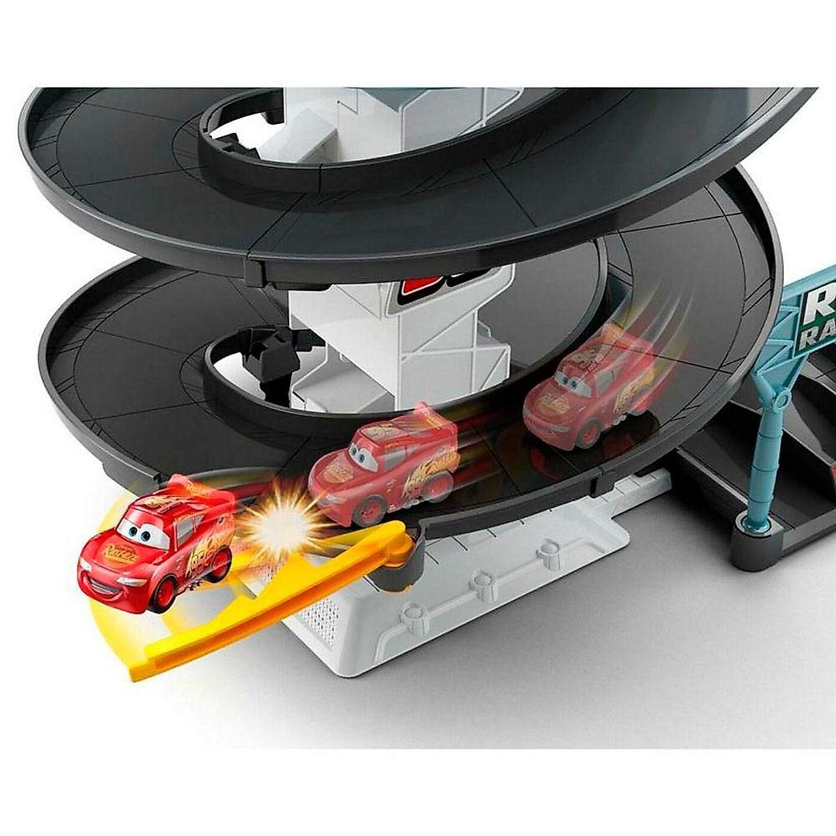 Disney Cars Toys Mini Racers Rust-Eze Spinning Raceway