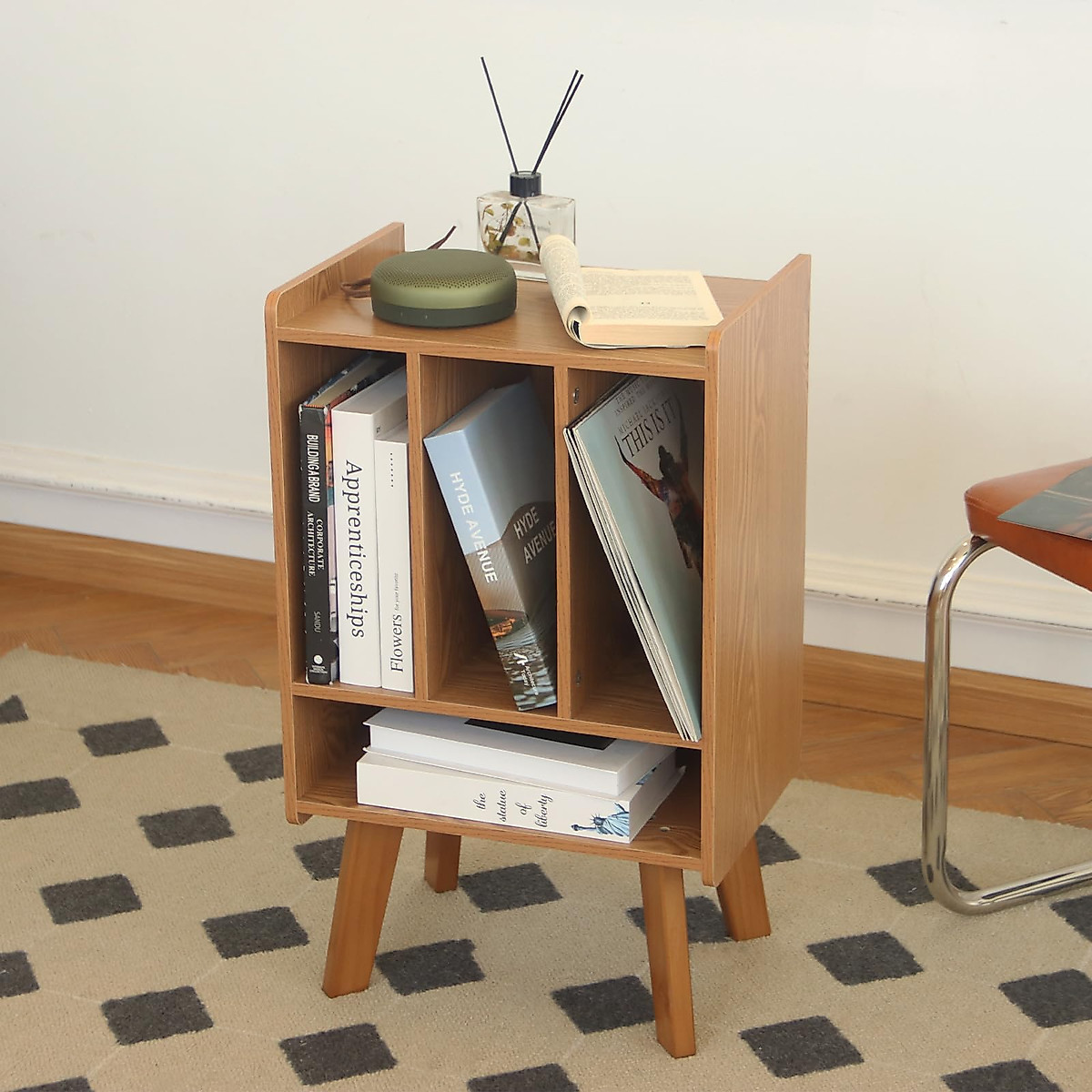 AWASEN Record Player Stand with Vinyl Storage, Turntable Stand with Record Storage, Vinyl Record Table Holds Up to 100 Albums, 3 Tier End Table with Wood Legs for Living Room Bedroom Office (Brown)