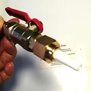 Ceramic Sandblasting Gun, Sand Blasting Gun Kit, Sandblaster Gun with Three 3/32" ID(2.4mm) Nozzle Tip Replacements, Valve Type Sandblaster Gun for Rust Eliminating
