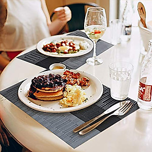 GIVERARE Placemats Set of 4, Heat-Resistant Woven Vinyl Placemat, Non-Slip Washable PVC Table Mat, Easy to Clean Premium Plastic Table Mats for Dining Table, Kitchen Table (Black+Gray)