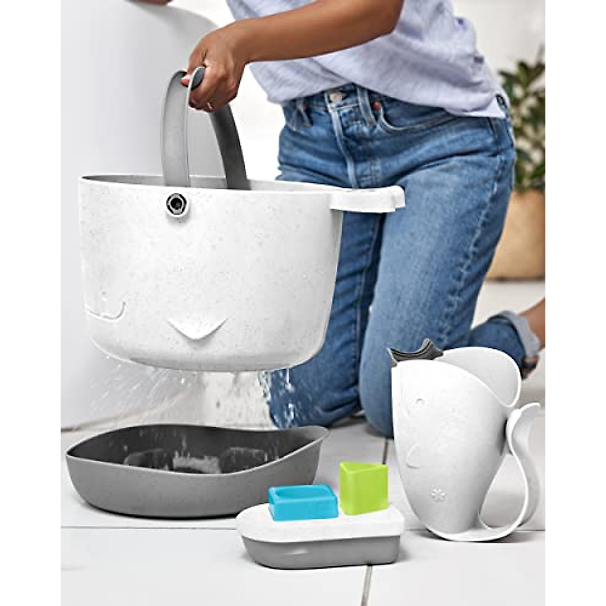 Skip Hop Moby x Oceanworks Baby Bath & Bath Toy Bucket Bundle