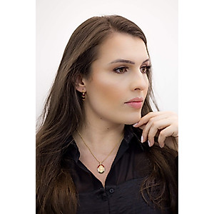 AMA 18K Gold-Plated Guadalupe Pendant Choker with Swarovski - 18-Inch Adjustable Golden Chain with Red, Green, White Crystal-Encrusted Virgin Mary Piece - Hypoallergenic Religious Jewelry for Women