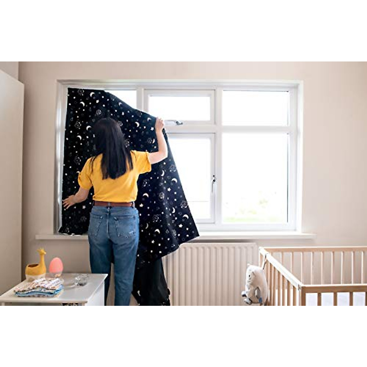 Tommee Tippee Sleeptime Portable Baby Travel Blackout Blind, Medium