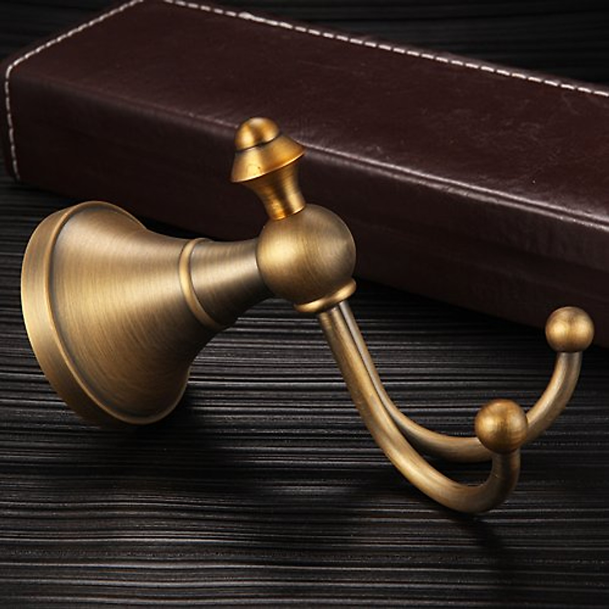 LightInTheBox® Novelty Design Antique Brass Finish Wall-Mounted Robe Hook, Bathroom and Kitchen Accessories. Double Hook