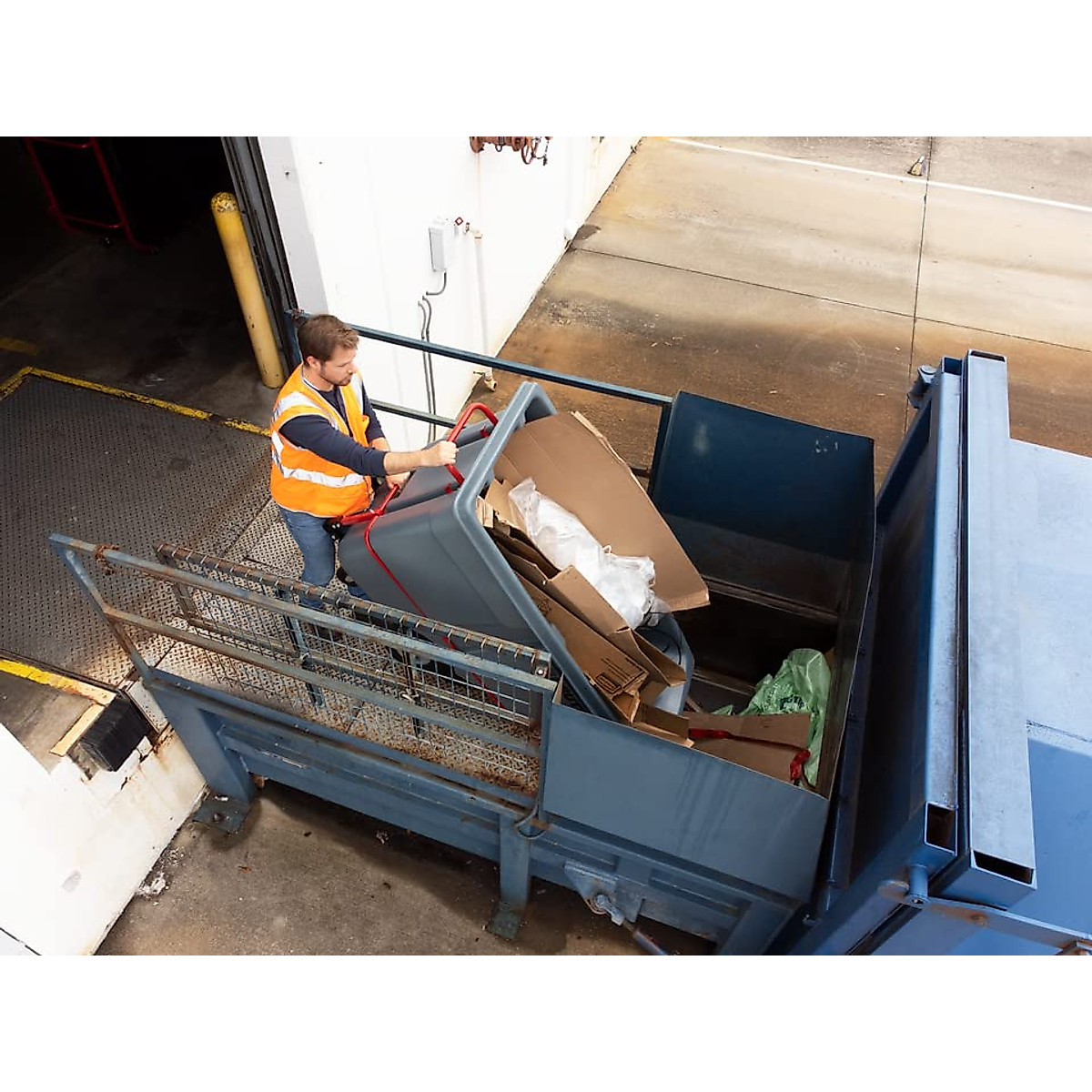 Rubbermaid Brute Tilt Dump Truck/Trash Cart/Garbage Collection/Recycling, 1 Cubic Yard, Standard Duty, 1,250 lbs., Gray, Distribution Centers/Warehouse/Manufacturing/Stadiums